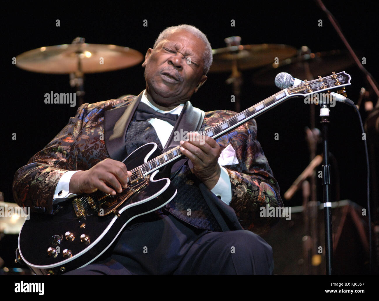 BOCA RATON, FL - APRIL 30: BB King performs at the Mizner Park ...