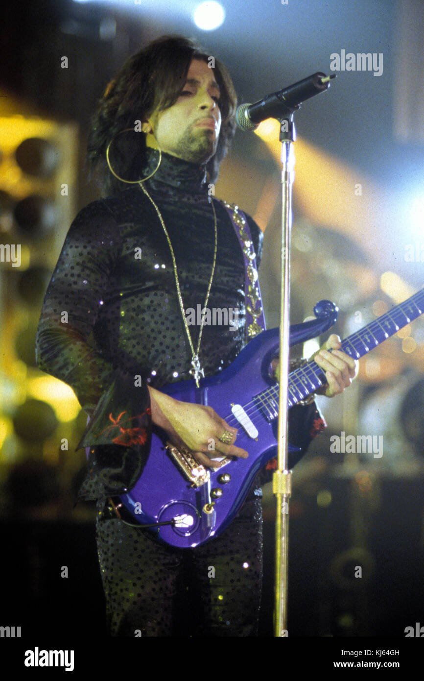 MIAMI, FL - AUGUST 15: Prince performs at the Miami Arena on August 15 ...