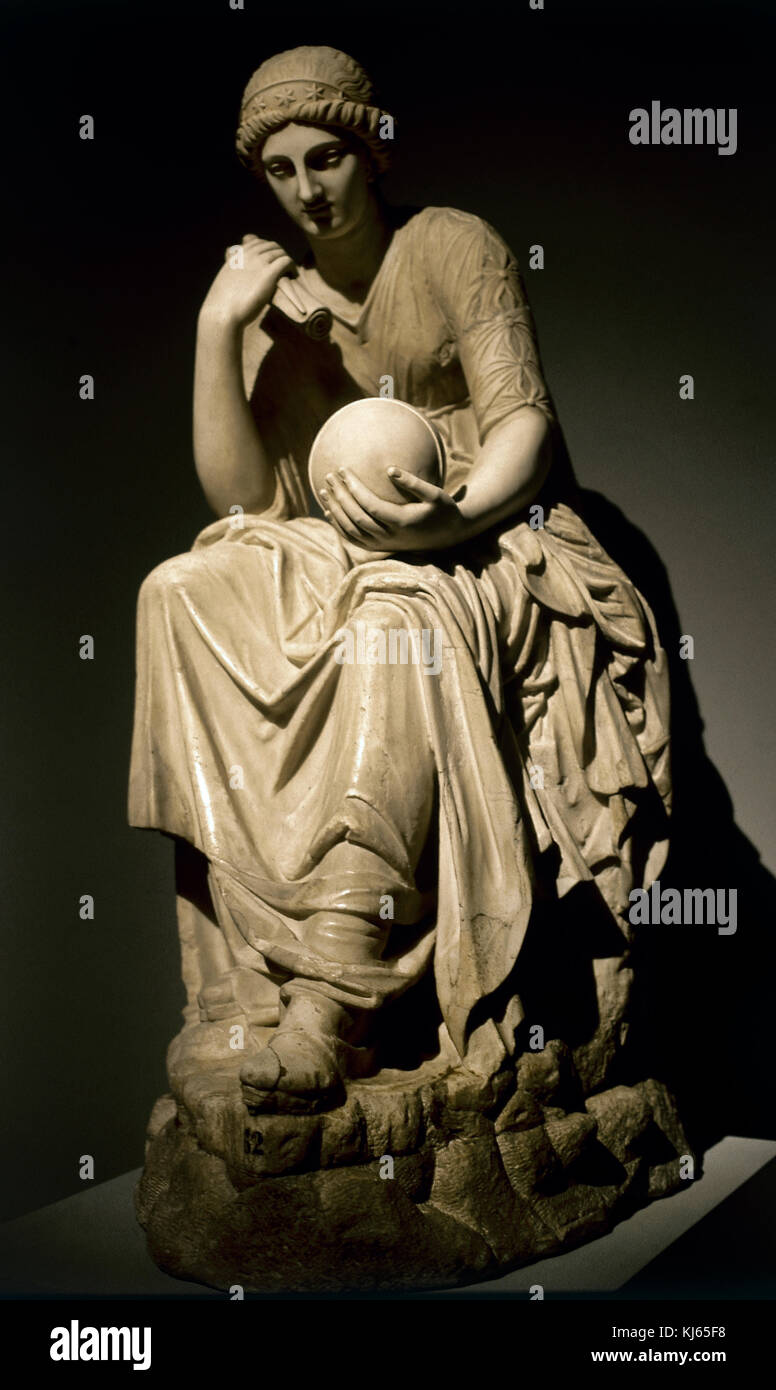 Statue of urania hi-res stock photography and images - Alamy