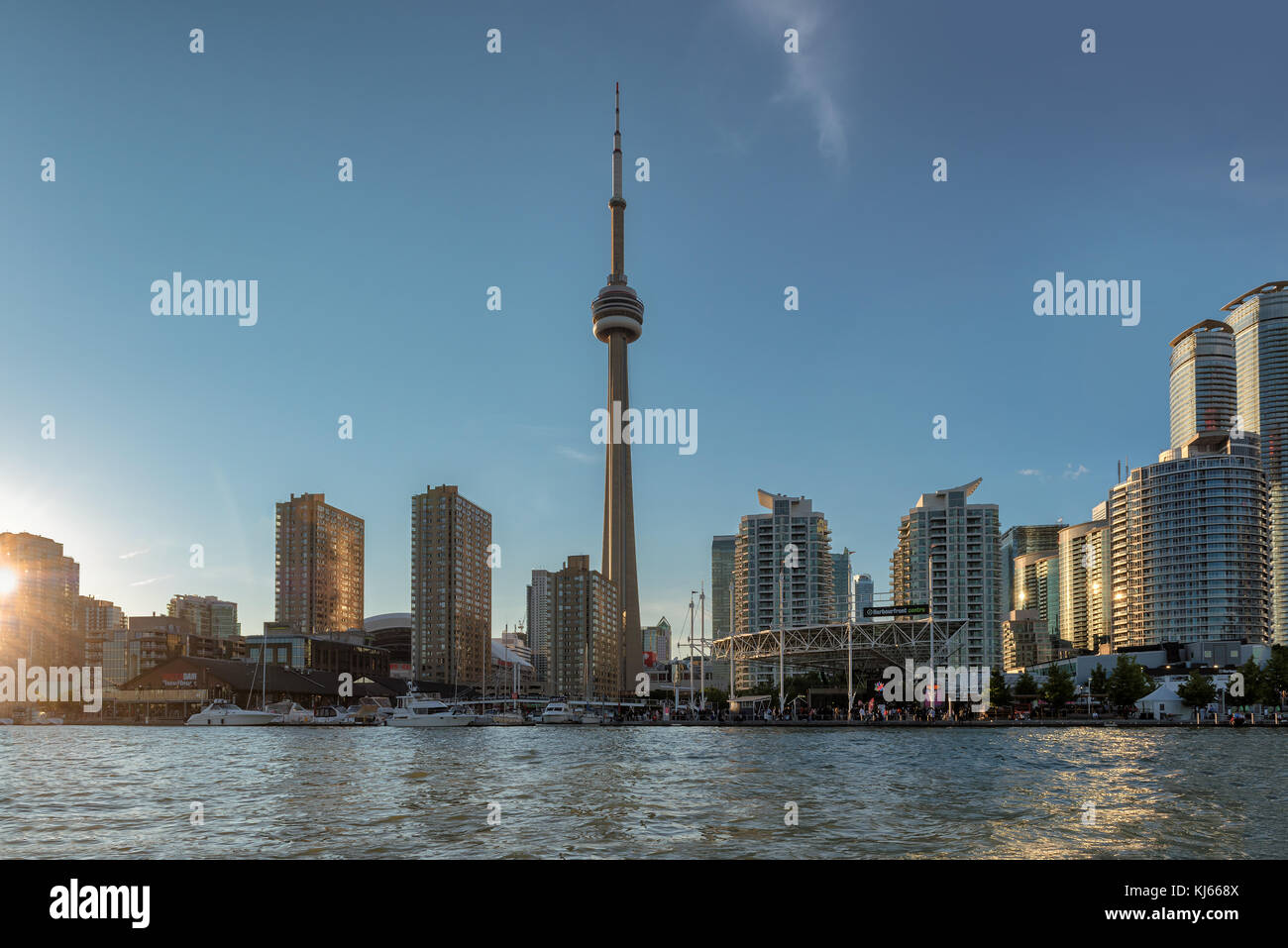 Beautiful Toronto skyline at sunset Stock Photo - Alamy