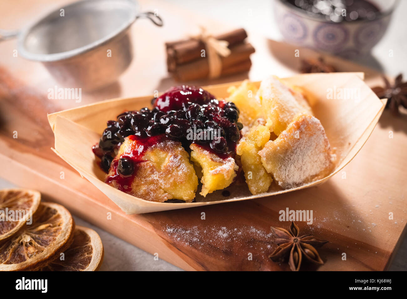 Typical austrian dessert Kaiserschmarrn Stock Photo - Alamy