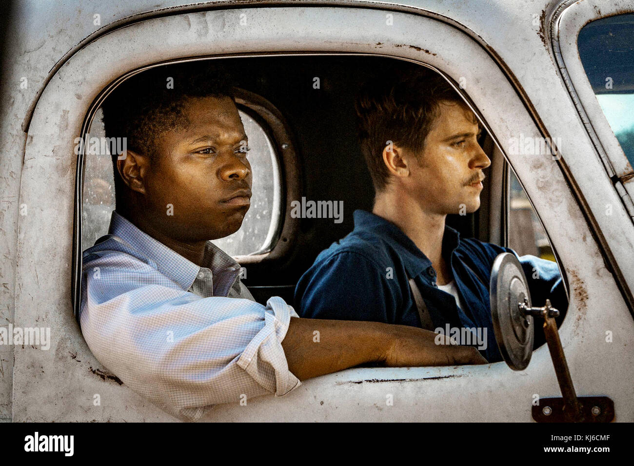 MUDBOUND, from left, Jason Mitchell, Garrett Hedlund, 2017. ph: Steve ...