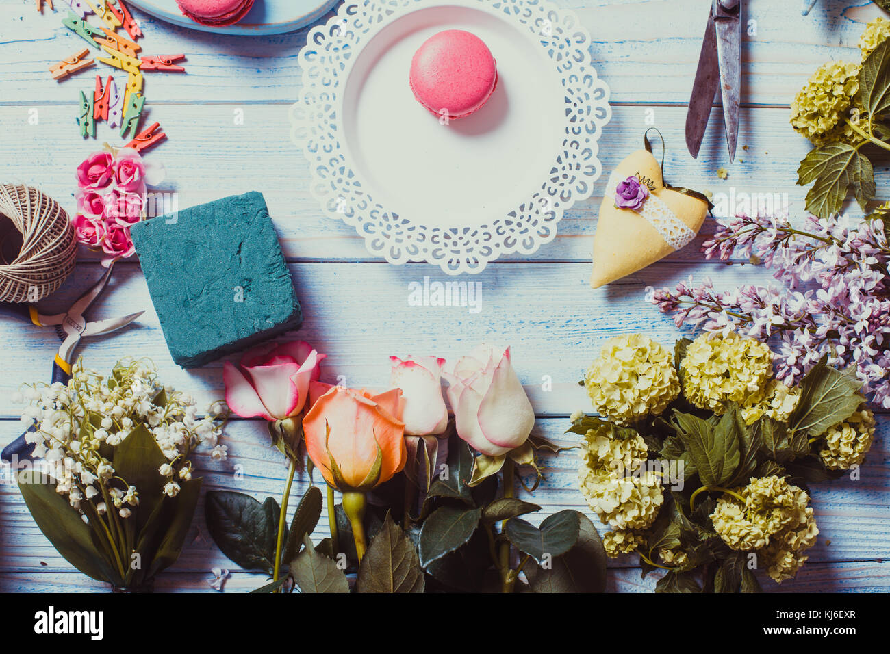 Sweet present top view Stock Photo - Alamy