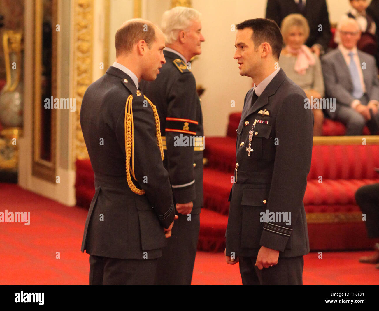 Distinguished flying cross uk hi-res stock photography and images - Alamy