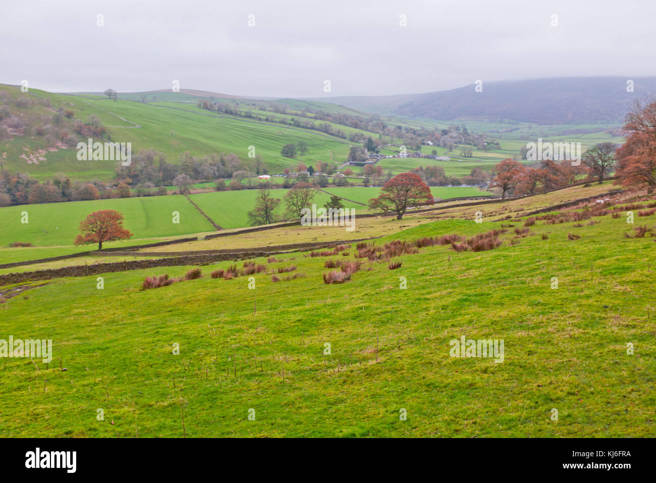 Small fields of estates hi-res stock photography and images - Alamy
