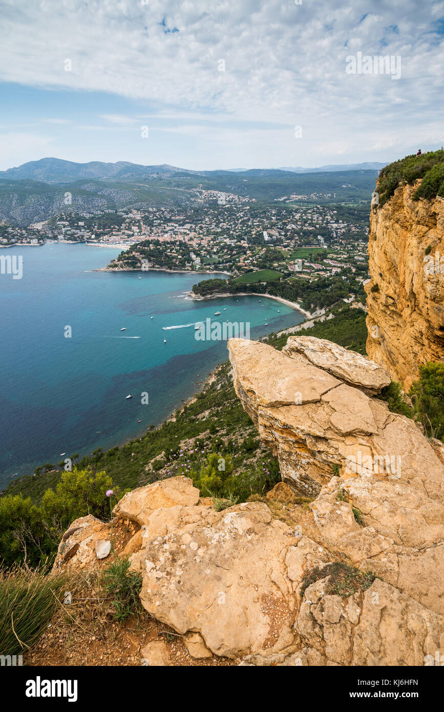 Aerial view of the landscape and Cassis, Provence, France, Europe Stock ...