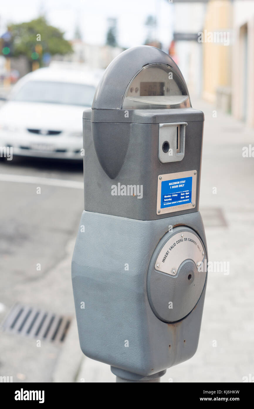 Kerb side hi-res stock photography and images - Alamy