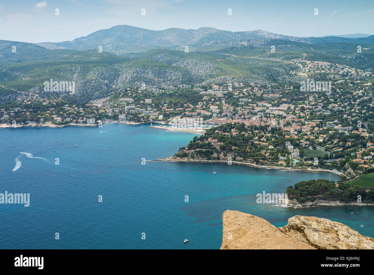 Aerial view of the landscape and Cassis, Provence, France, Europe Stock ...