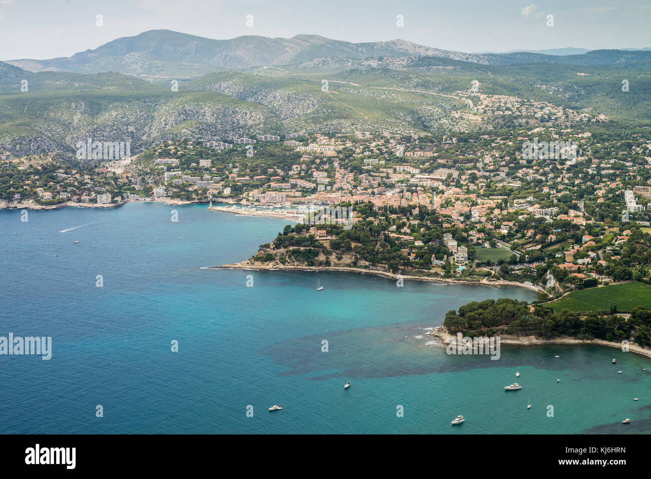 Aerial view of the landscape and Cassis, Provence, France, Europe Stock ...