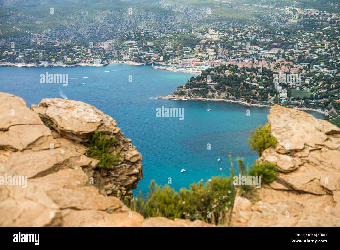 Aerial view of the landscape and Cassis, Provence, France, Europe Stock ...