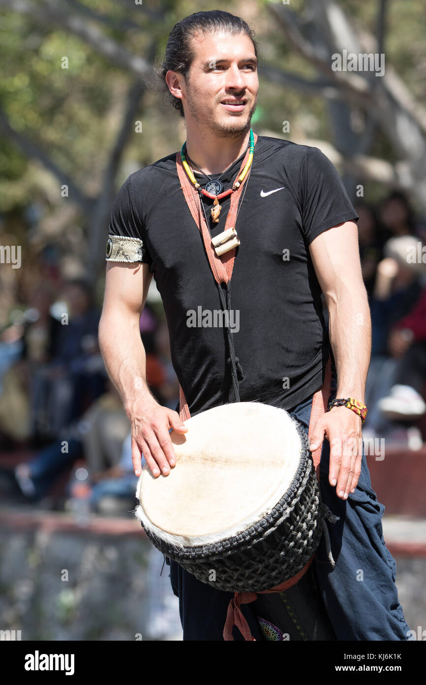Percussionist hi-res stock photography and images - Alamy