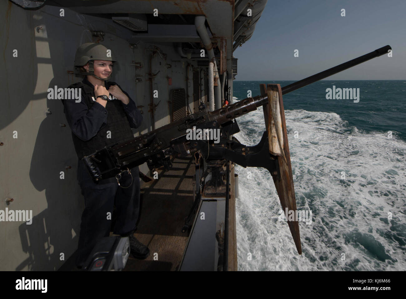 U.S 5TH FLEET AREA OF OPERATIONS (NOV. 12, 2017) Ship’s Serviceman 3rd ...