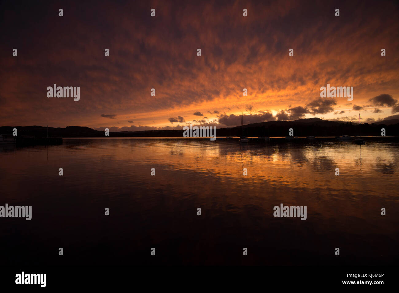 Sunset at Waterhead Pier on Lake Windermere near Ambleside, Cumbria ...