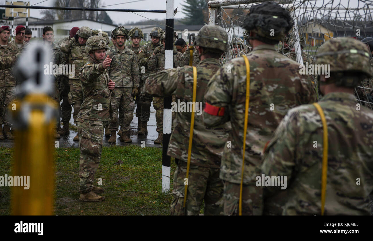 PANCEVO, Serbia -- Paratroopers from 2nd Bn, 503rd Infantry Regiment ...
