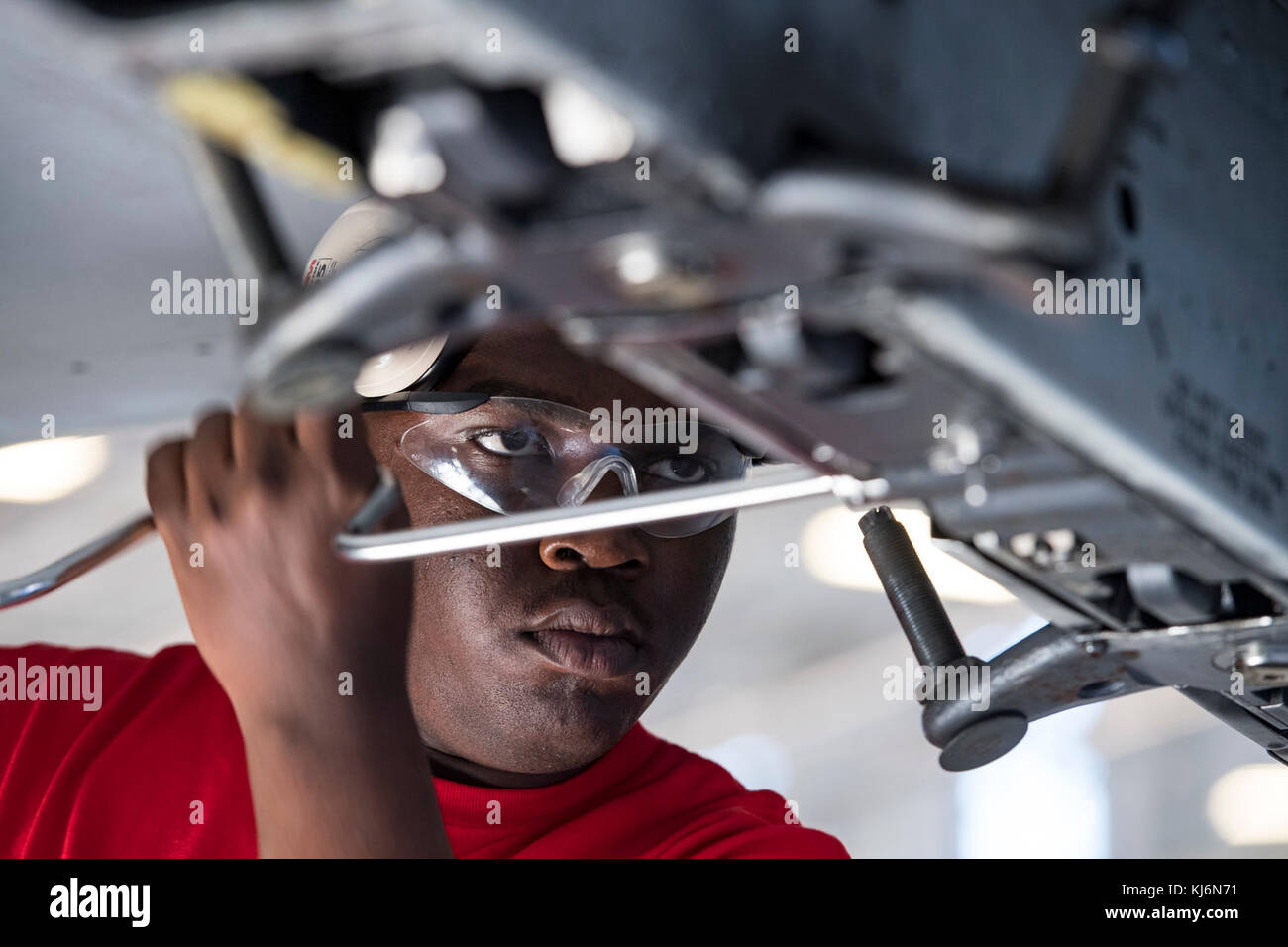 75th aircraft maintenance unit hi-res stock photography and images - Alamy