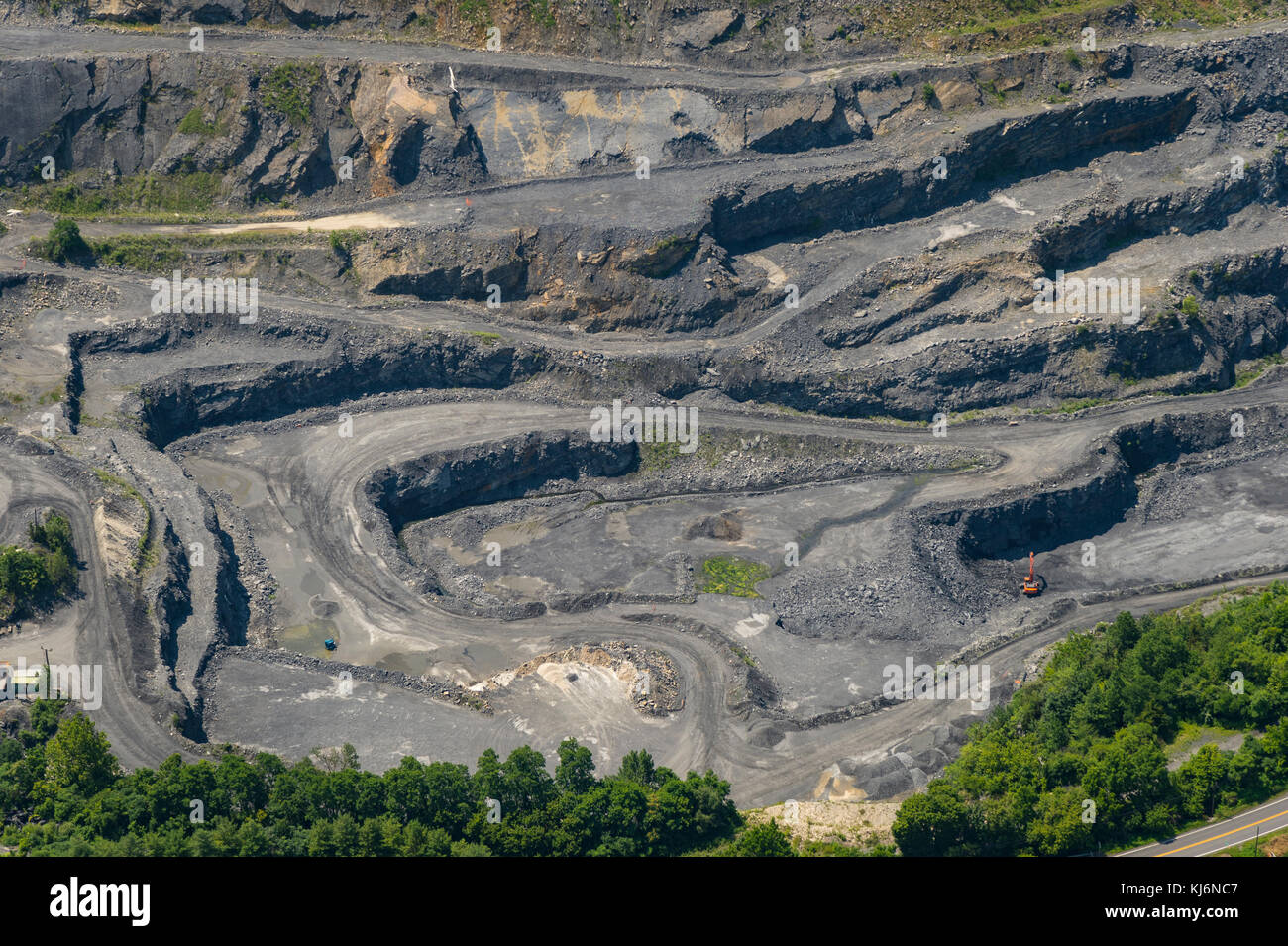 Quarry pit hi-res stock photography and images - Alamy