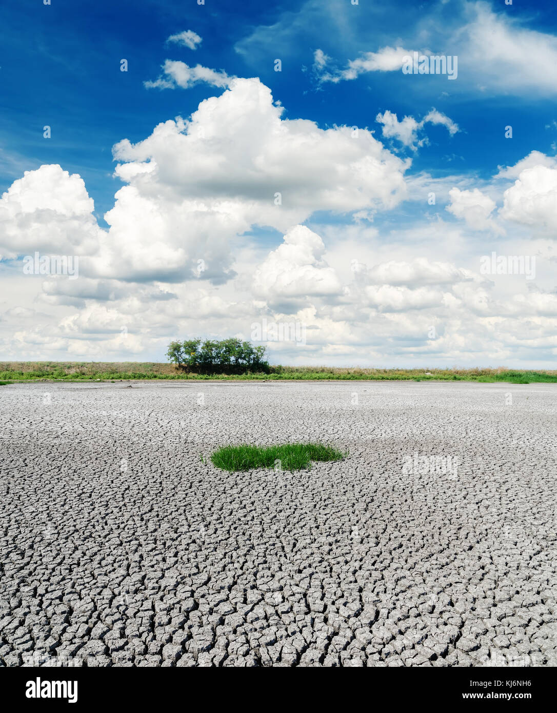 deep blue sky over drought earth Stock Photo - Alamy