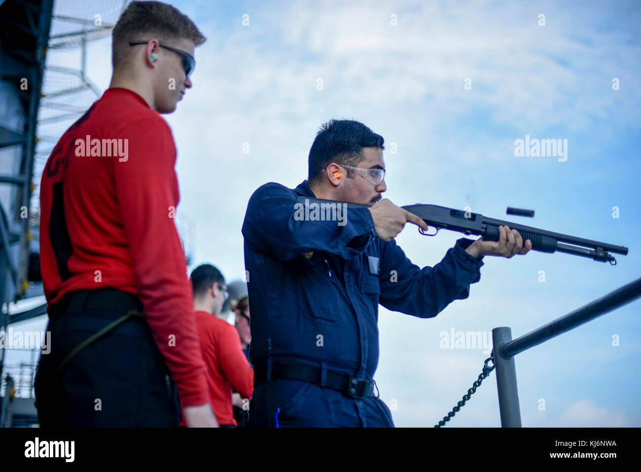 SOUTH CHINA SEA (Nov. 18, 2017) Gunner’s Mate 2nd Class Logan Gregory ...