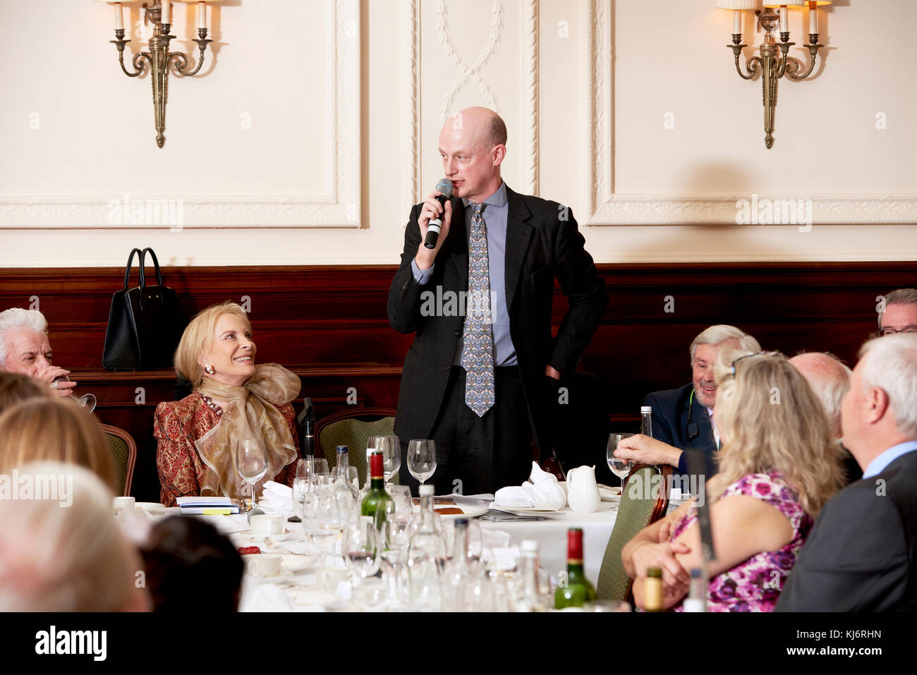 Harry mount speaking hi-res stock photography and images - Alamy