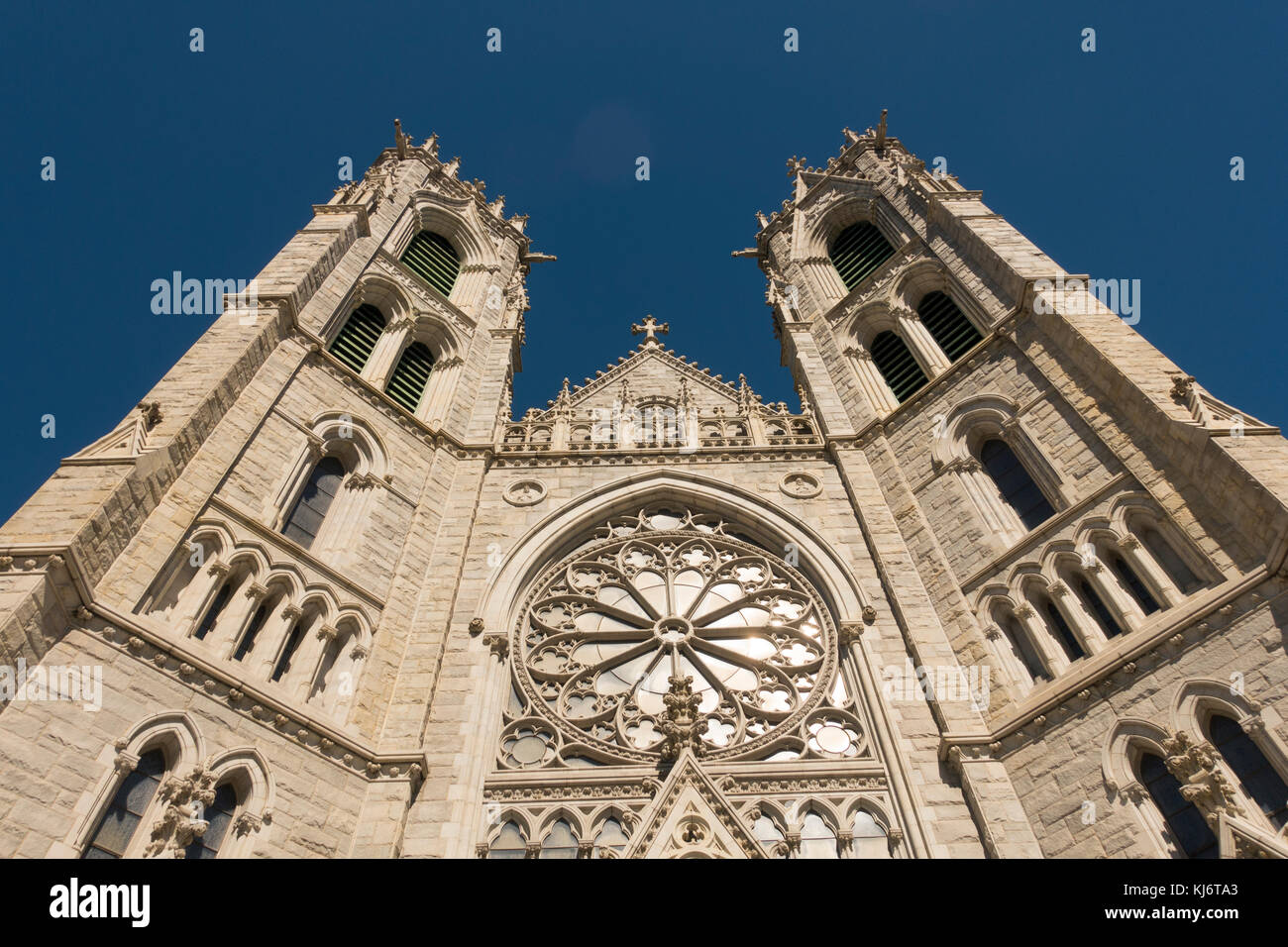 Cathedral basilica sacred heart newark hi-res stock photography and ...