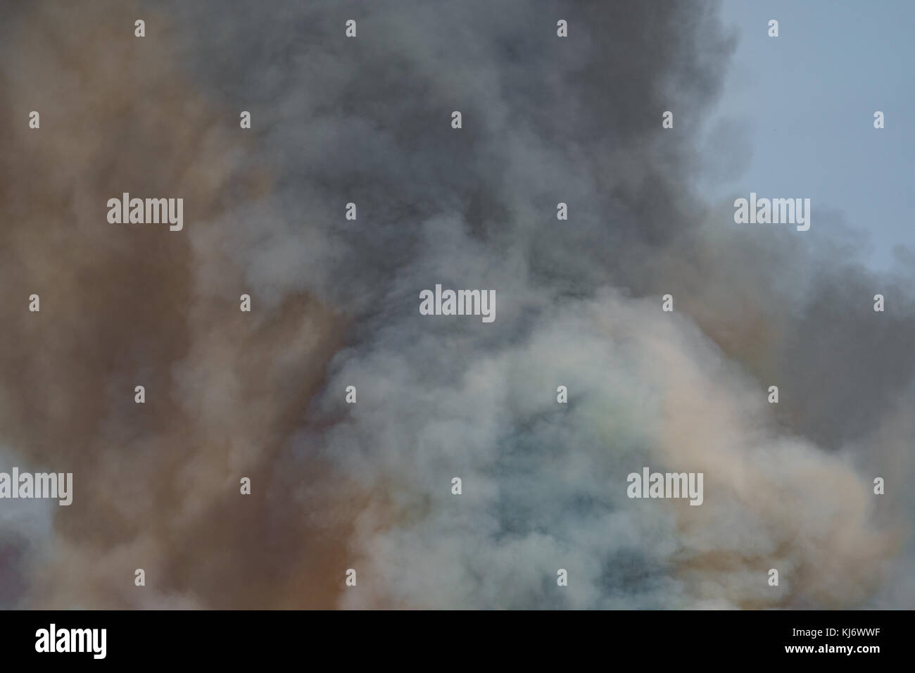 Fire smoke hi-res stock photography and images - Alamy