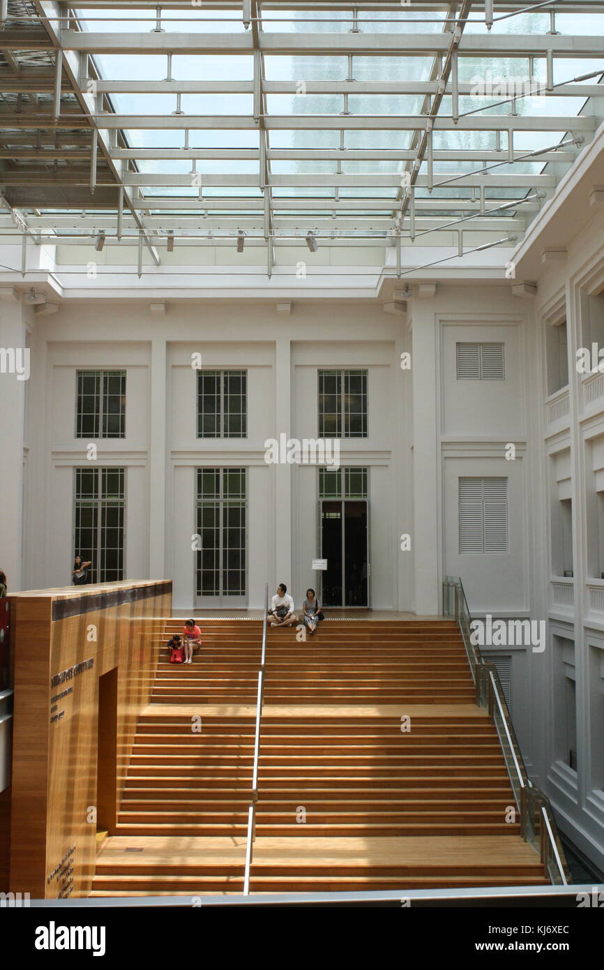 Interior skylight hi-res stock photography and images - Alamy