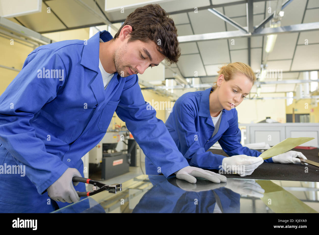 precise glass cutting Stock Photo - Alamy