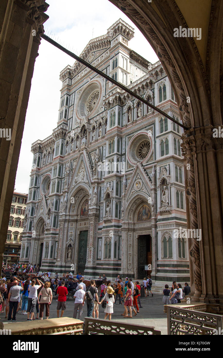 Cathedral medieval architecture florentine hi-res stock photography and ...
