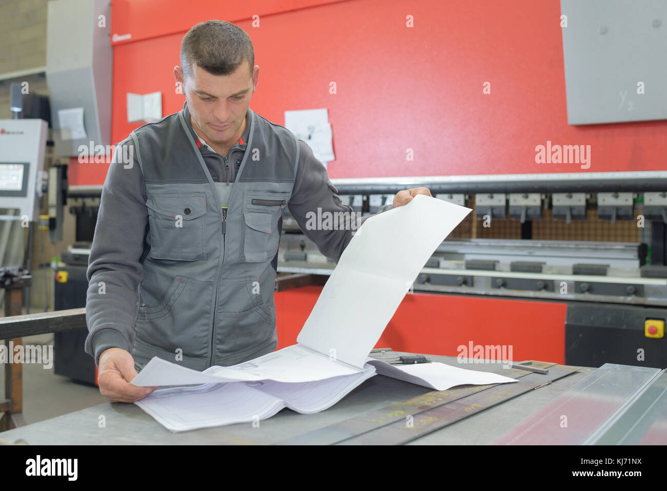 Paper manufacturing gauge High Resolution Stock Photography and Images ...