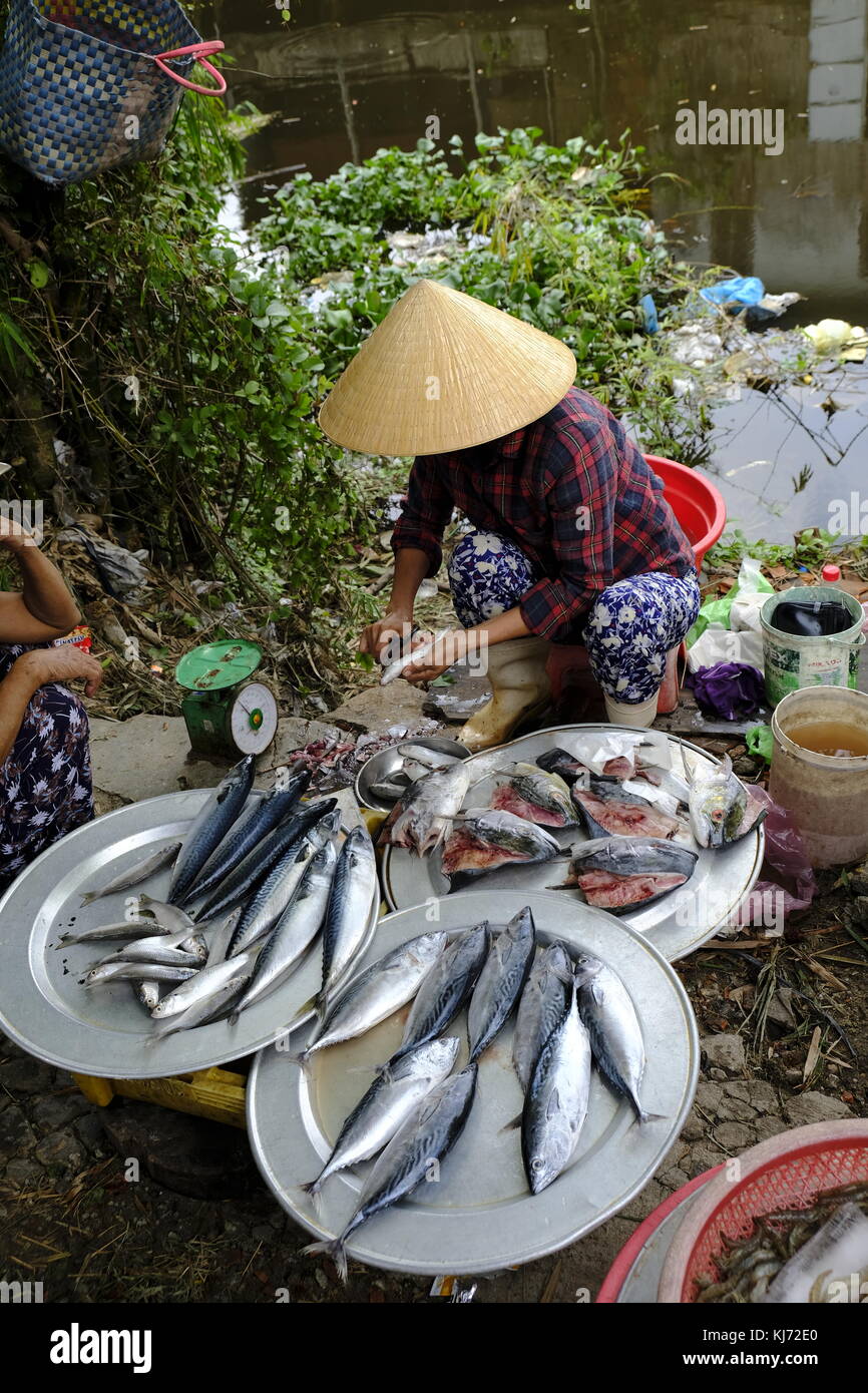 Asian fish market hi-res stock photography and images - Alamy