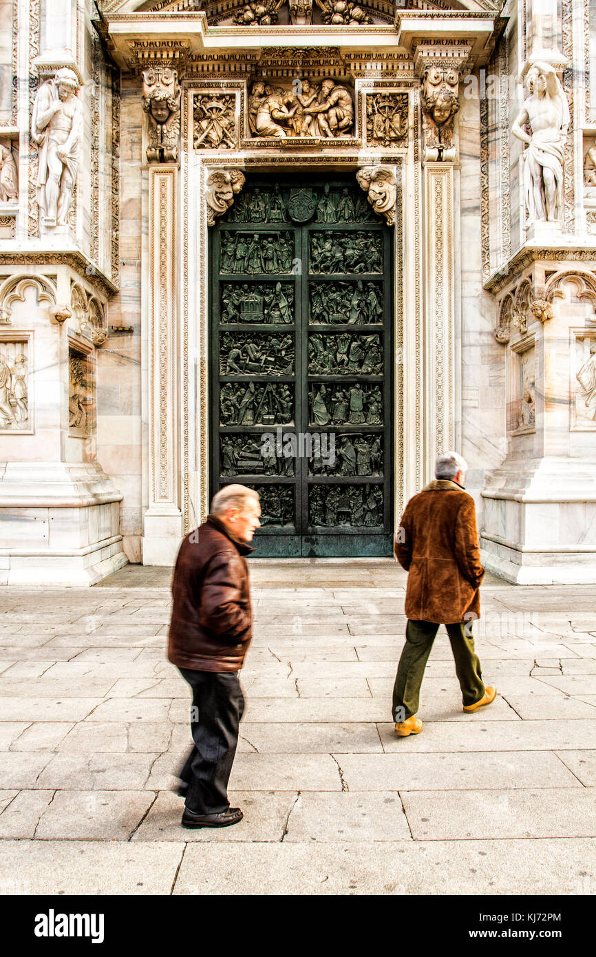 Side door of Milan Cathedral (Duomo di Milano). Milan, Province of ...