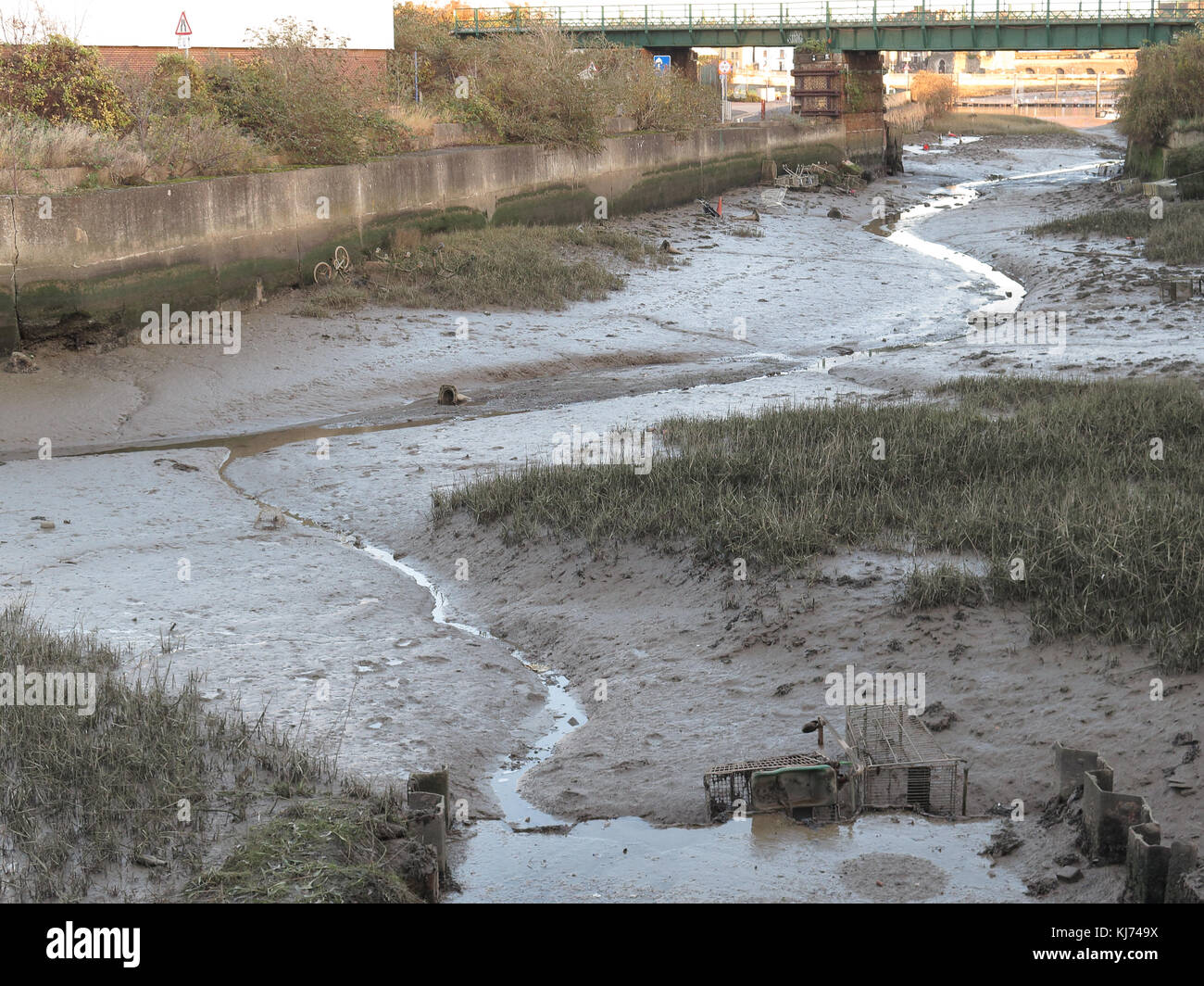 Drainage outfall hi-res stock photography and images - Alamy