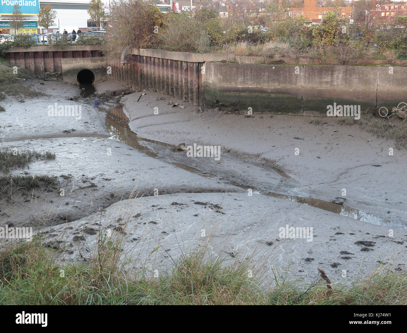 Dry culvert hi-res stock photography and images - Alamy