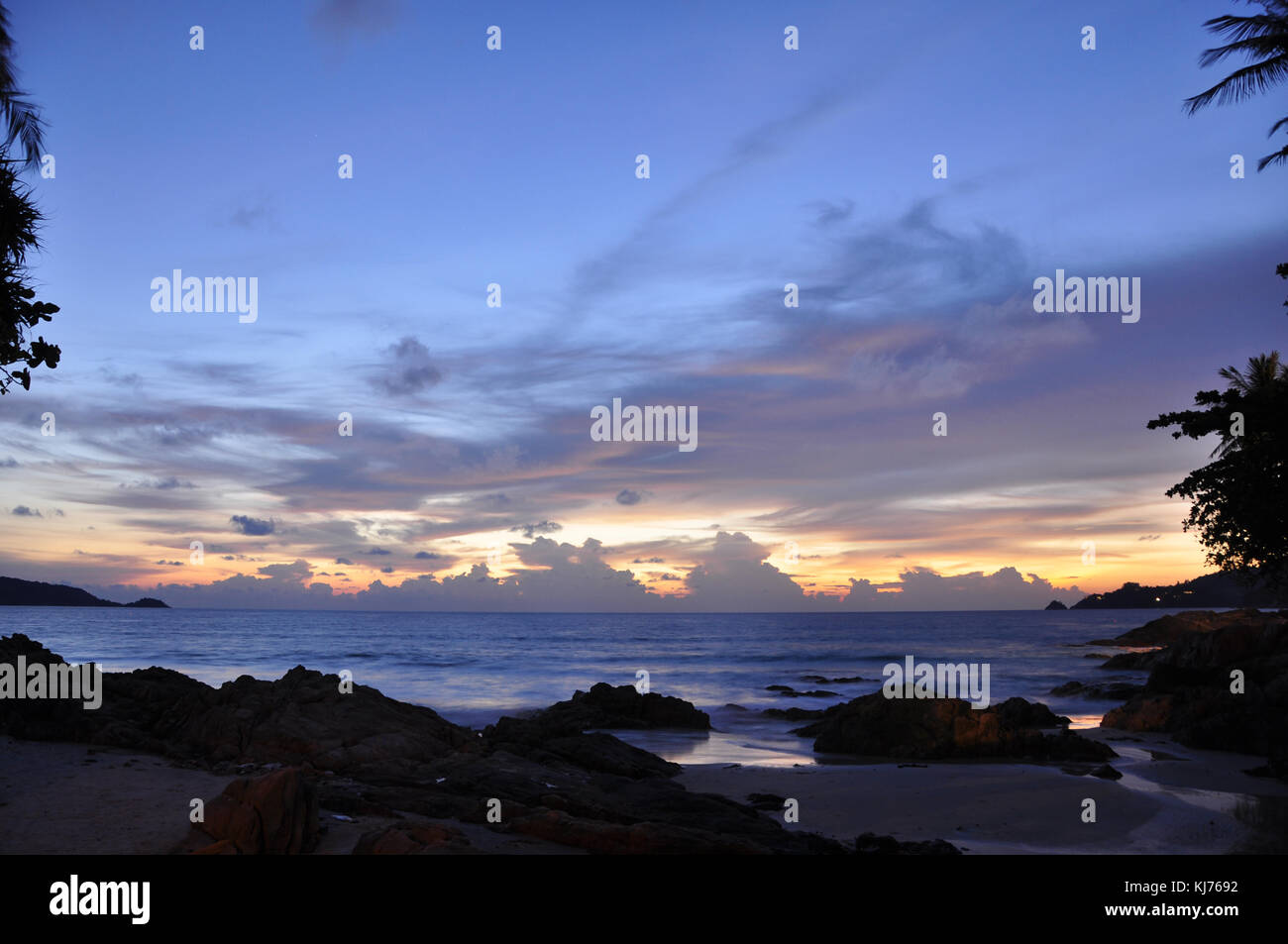 The sun sinks hi-res stock photography and images - Alamy