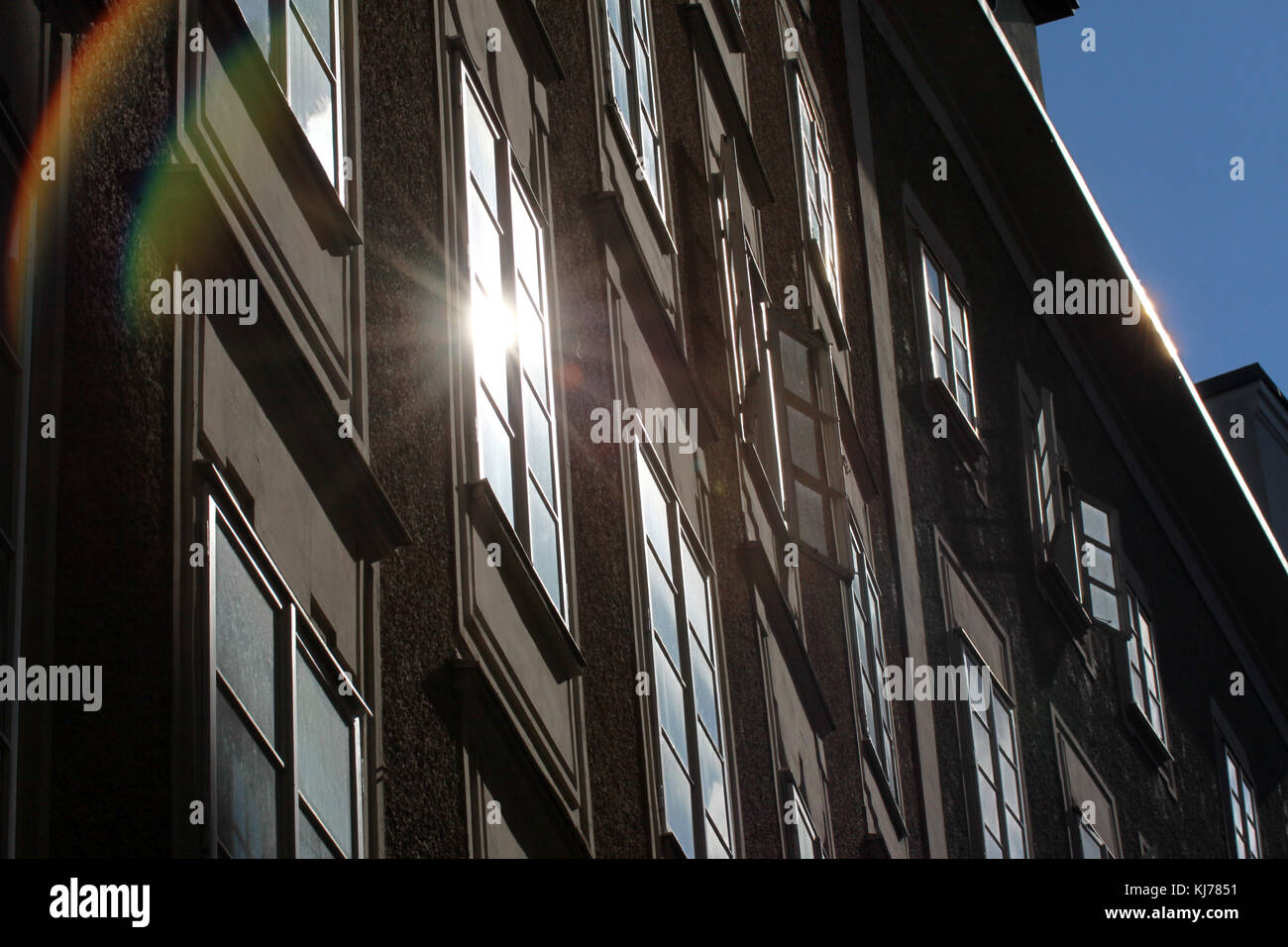 reflection of sunrays in the windows Stock Photo - Alamy
