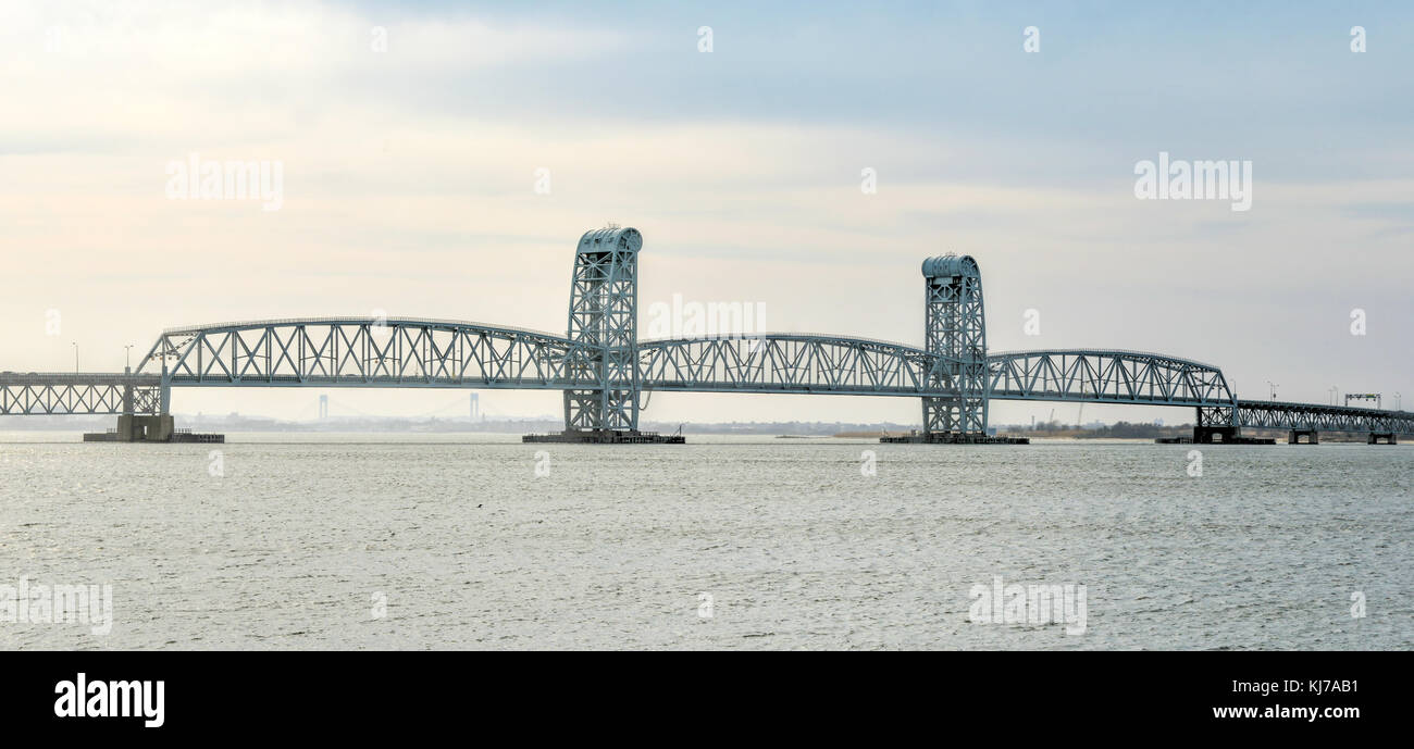 Marine Parkway-Gil Hodges Memorial Bridge as seen from the Rockaways ...