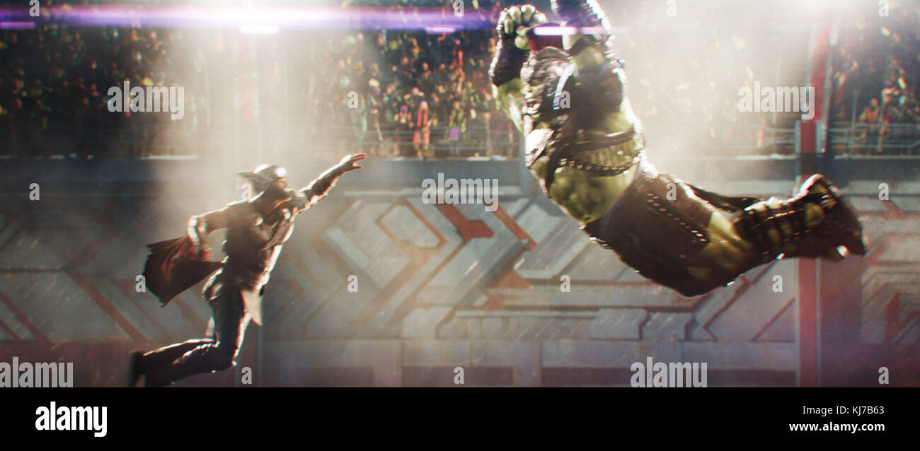 THOR: RAGNAROK, from left: Chris Hemsworth as Thor, Mark Ruffalo as ...