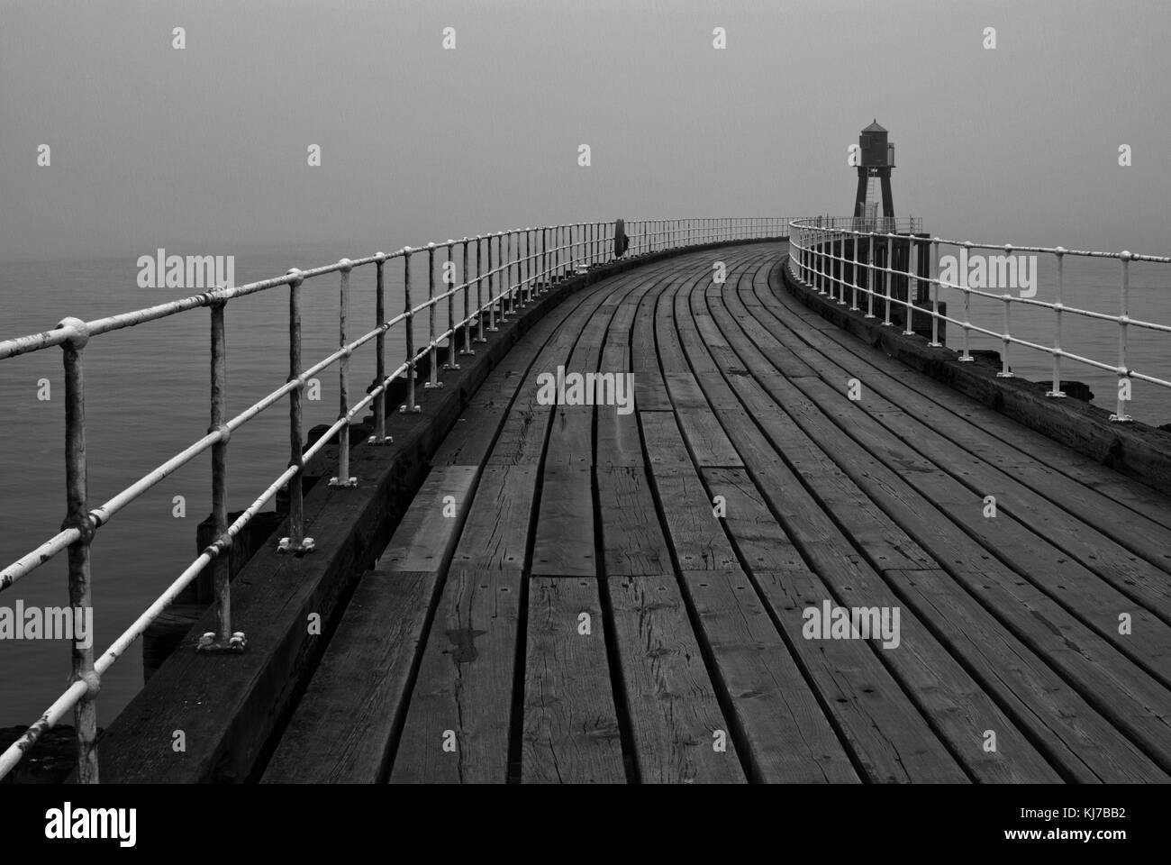 Whitby in black and white hi-res stock photography and images - Alamy