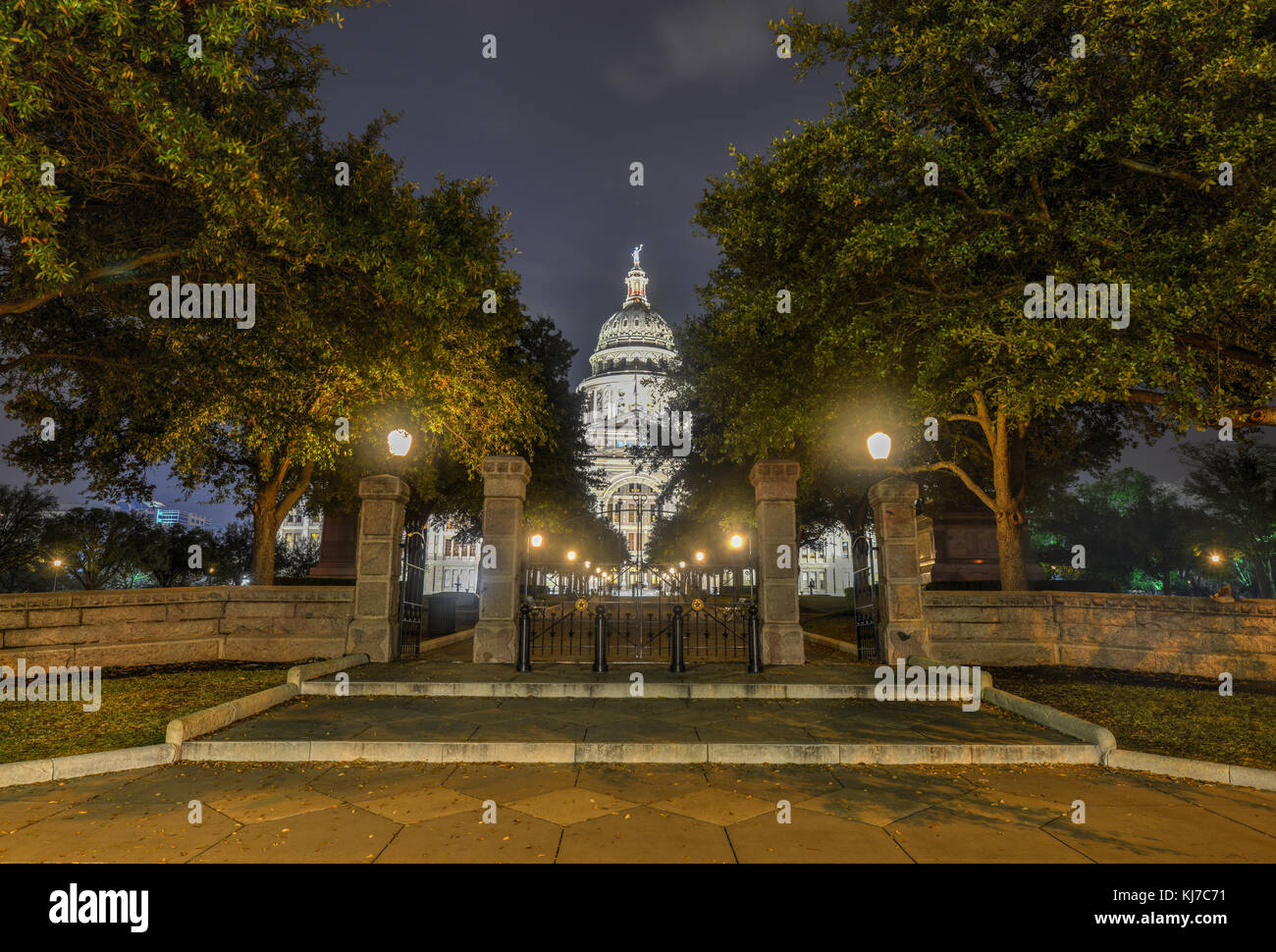 The Texas State Capitol Building in downtown Austin at Night. Built in ...