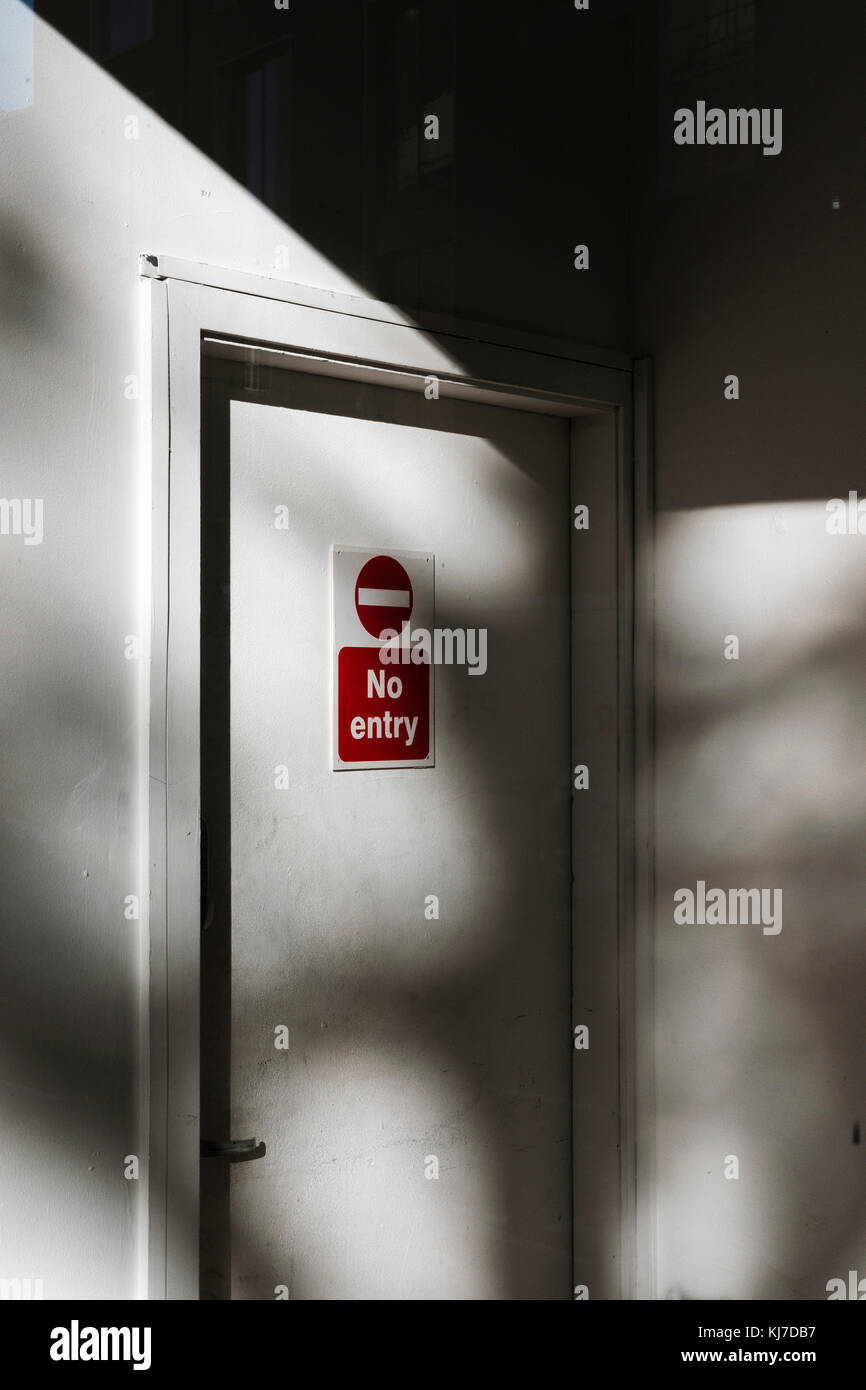 Veto sign hi-res stock photography and images - Alamy