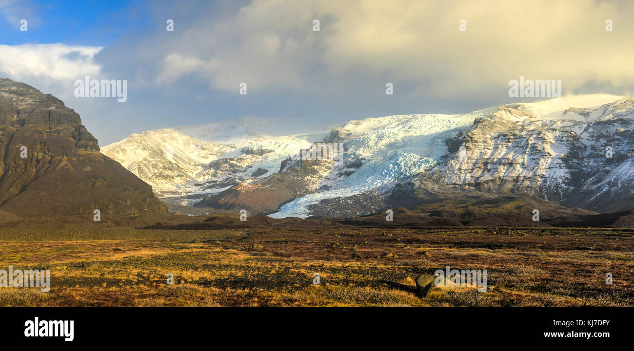 Vatnajokull (meaning Glacier of Rivers), also known as the Vatna ...