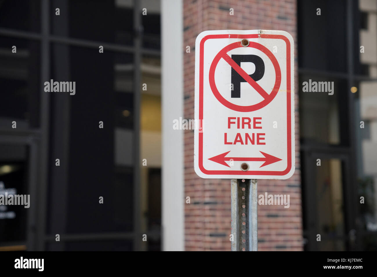 Park lane sign hi-res stock photography and images - Alamy