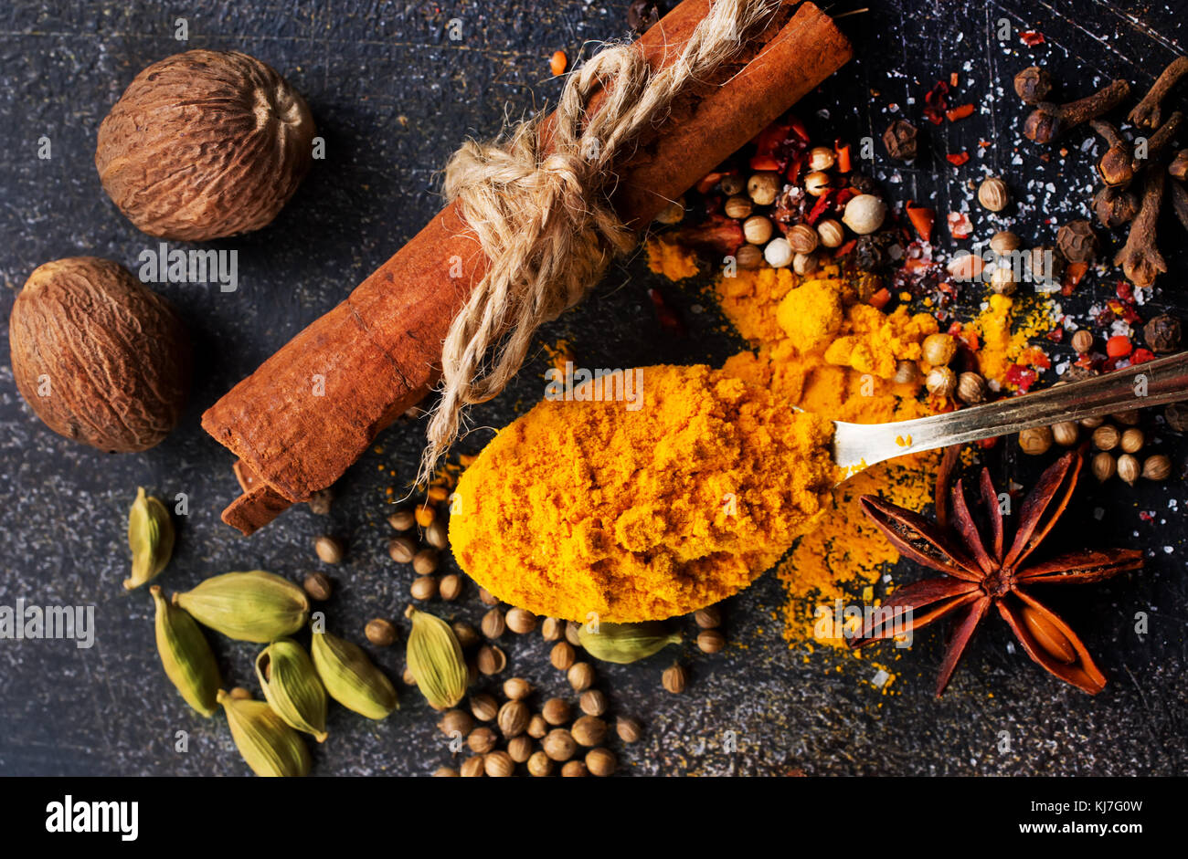 aroma spice, garlic and salt on a table Stock Photo - Alamy