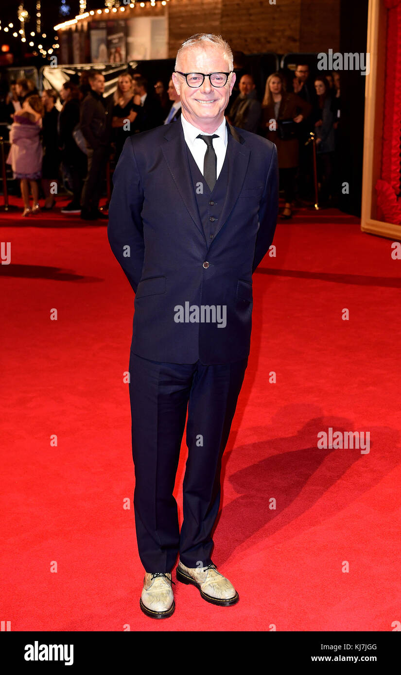 Stephen daldry arrives hi-res stock photography and images - Alamy