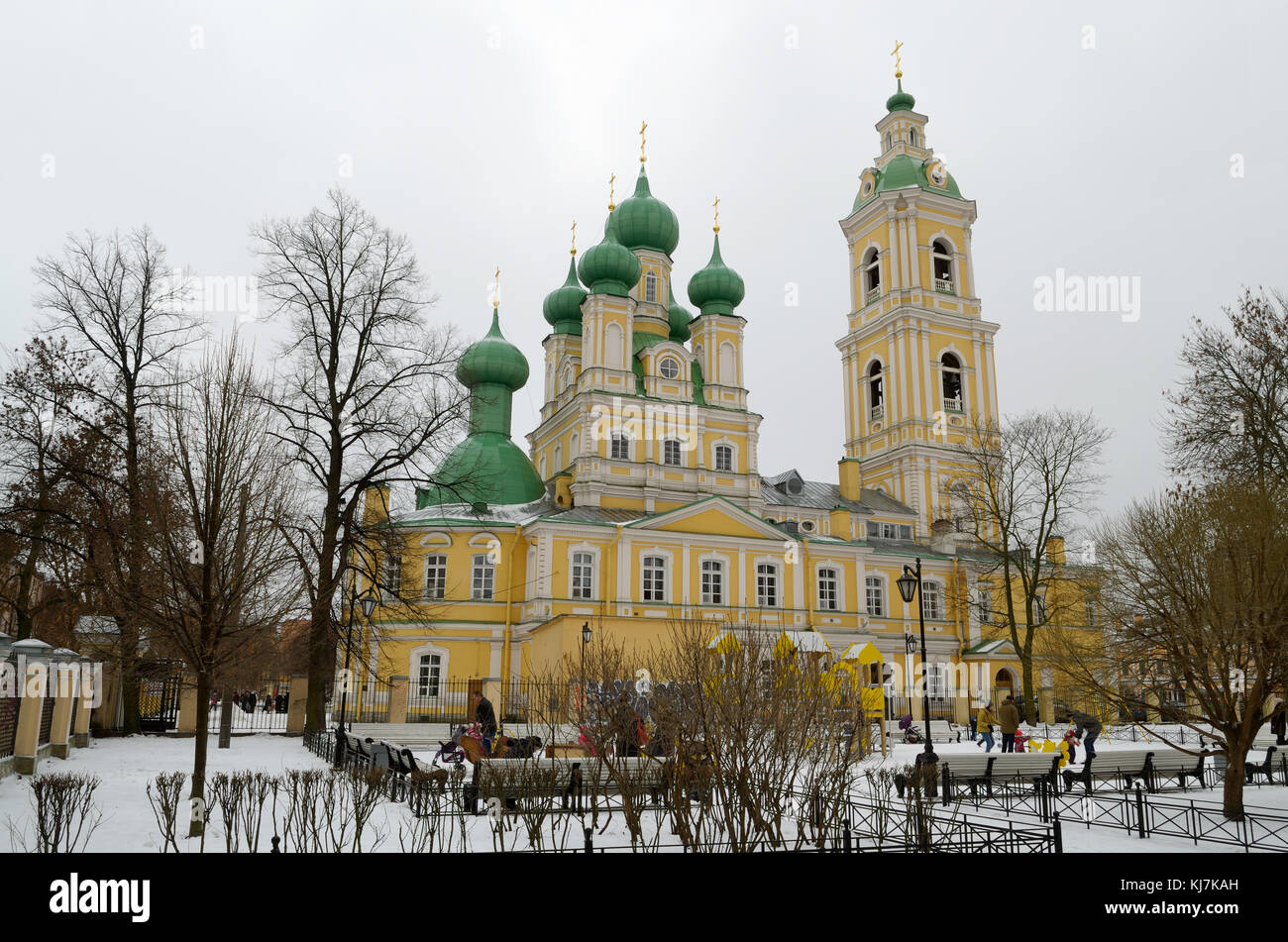 Three storey temple hi-res stock photography and images - Alamy
