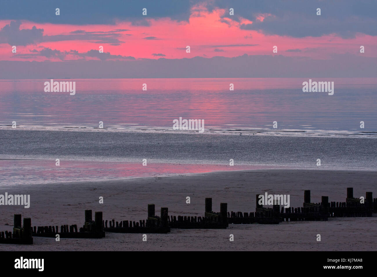 Evening light over The Wash, Hunstanton, Norfolk, UK Stock Photo - Alamy