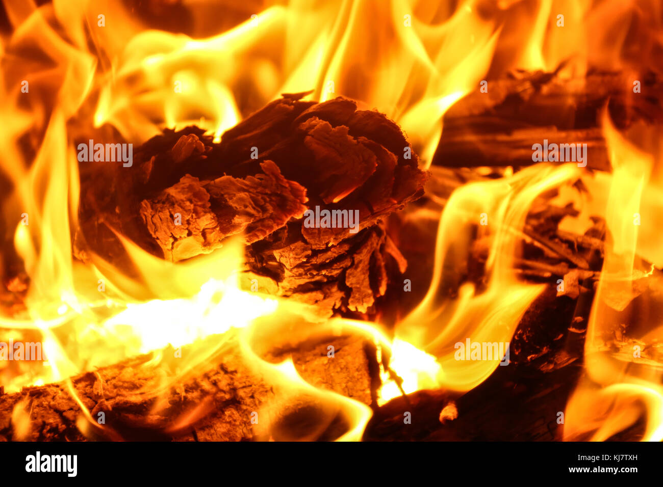 Bruning woods - flames and fire Stock Photo - Alamy