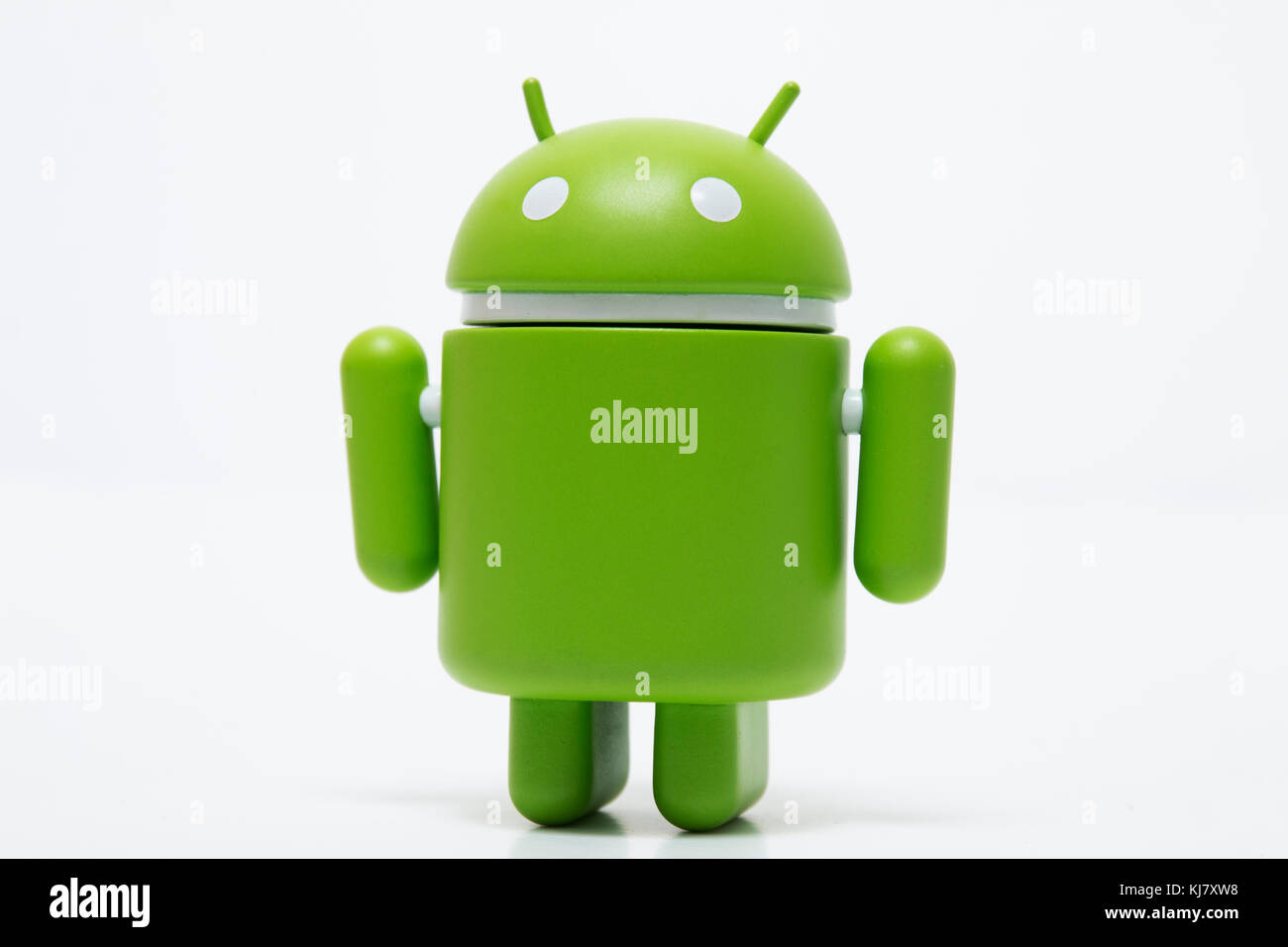 OLHAO, PORTUGAL - 6th november, 2017 - Famous Android mini collectible ...