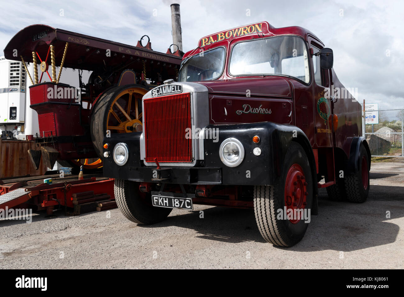 Scammell truck hi-res stock photography and images - Alamy