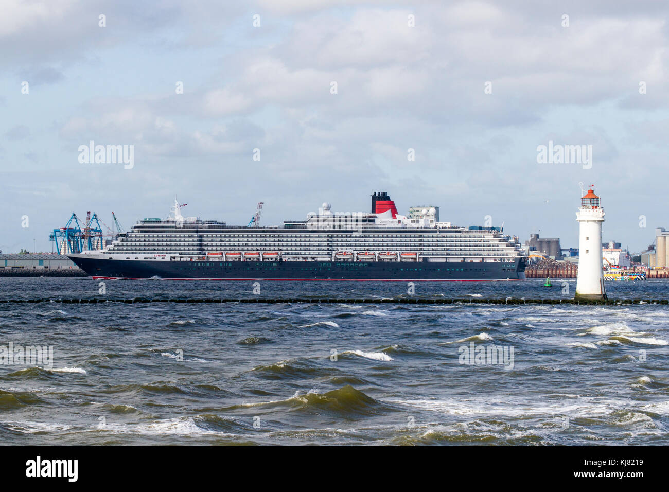 The three Queens visited Liverpool between May 24-26 2015 for the 175th ...